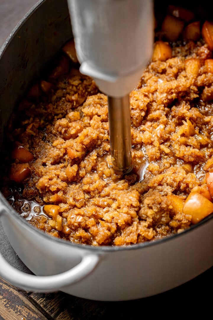 Easy Stovetop Apple Butter - Sloane's Table